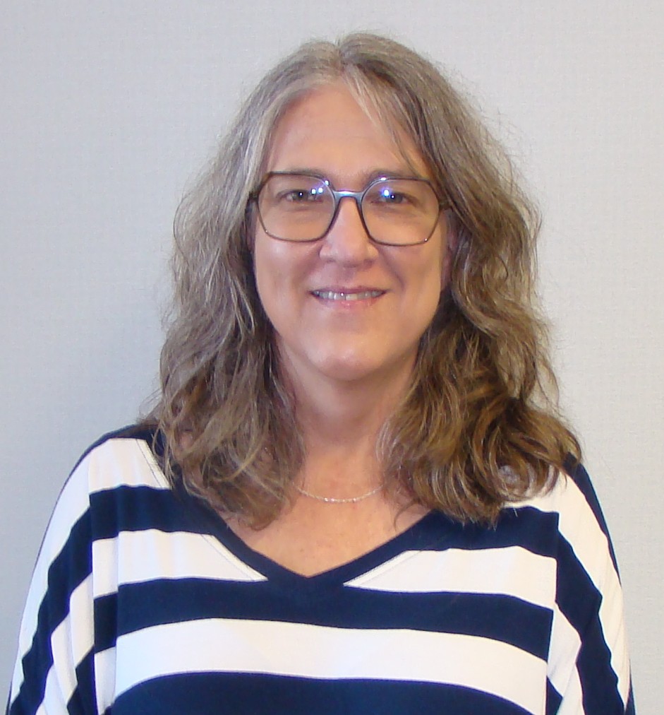 Holli Kubly | Faculty/Staff Directory | About | University Libraries ...